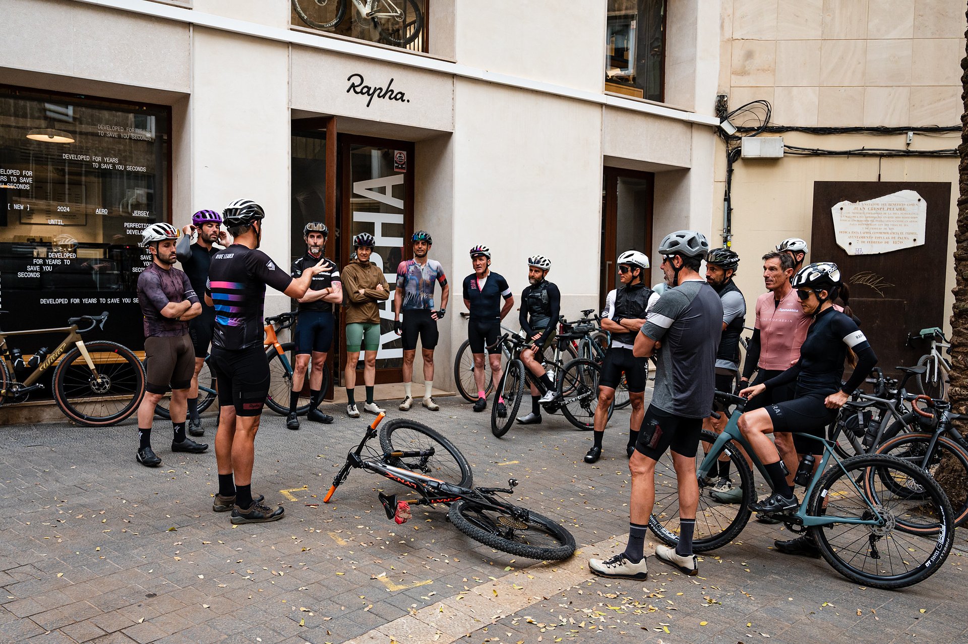 A DAY IN HELL - Mallorca, gravel and cobbles.